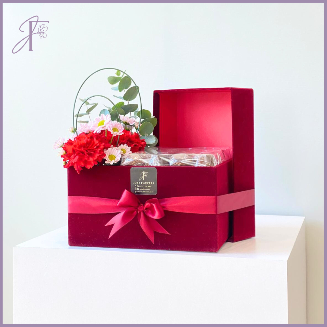 Velvet Love Box | Luxury Flower Delivery in Bahrain | Jude Flowers